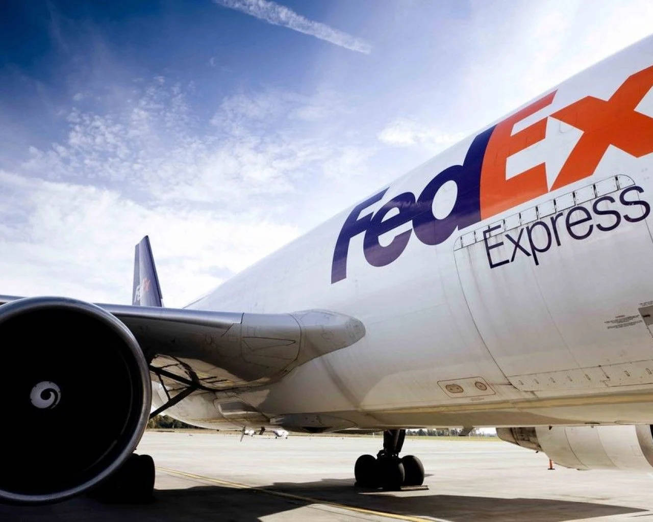 Fedex Free HD Wallpapers [100+] - HDNiceWallpapers.com